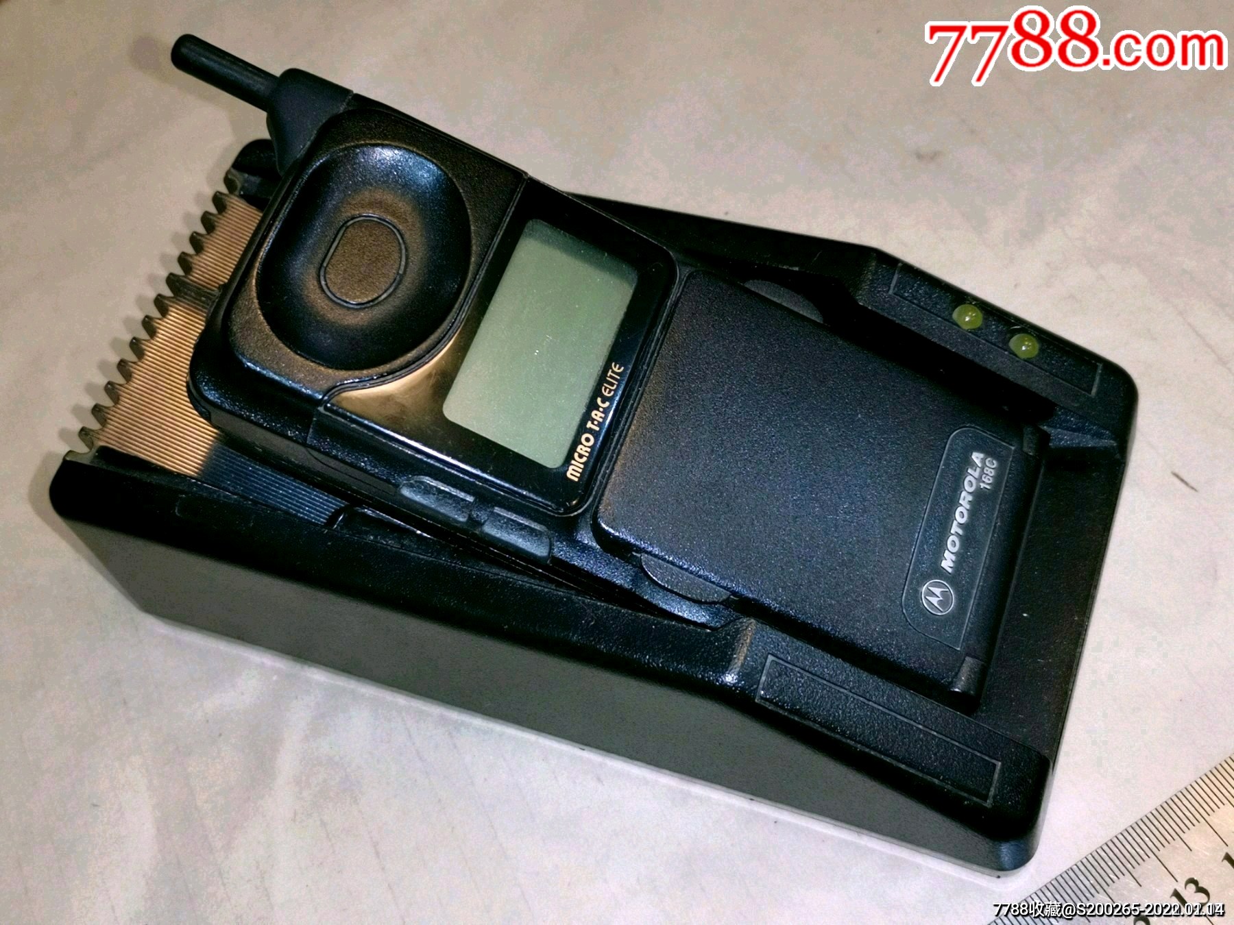 保存很好的摩托罗拉168c（原装未动）__【7788收藏__收藏热线】