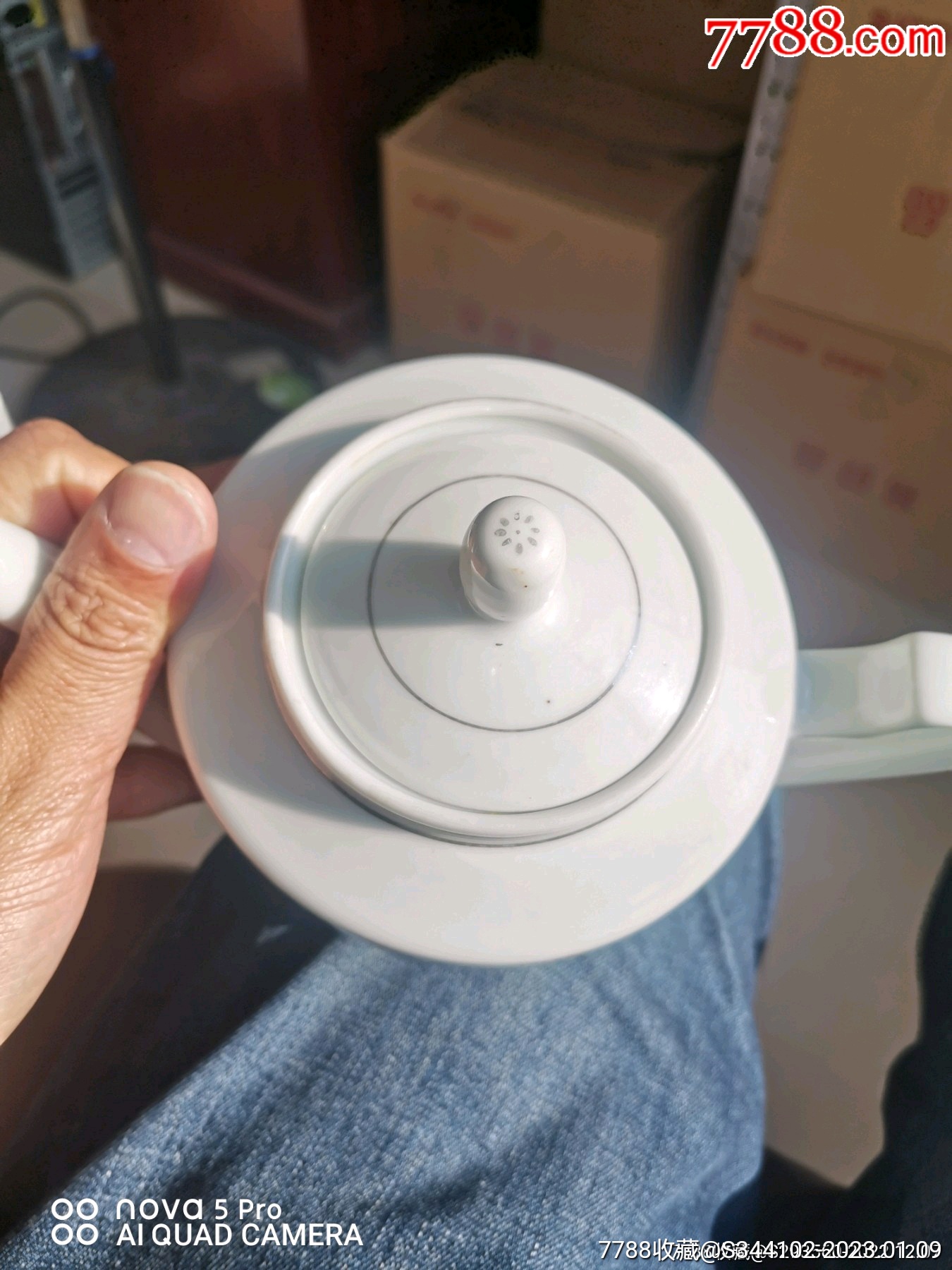 五六七十年代，瓷器老茶壶一把，带盖。__【7788收藏__收藏热线】