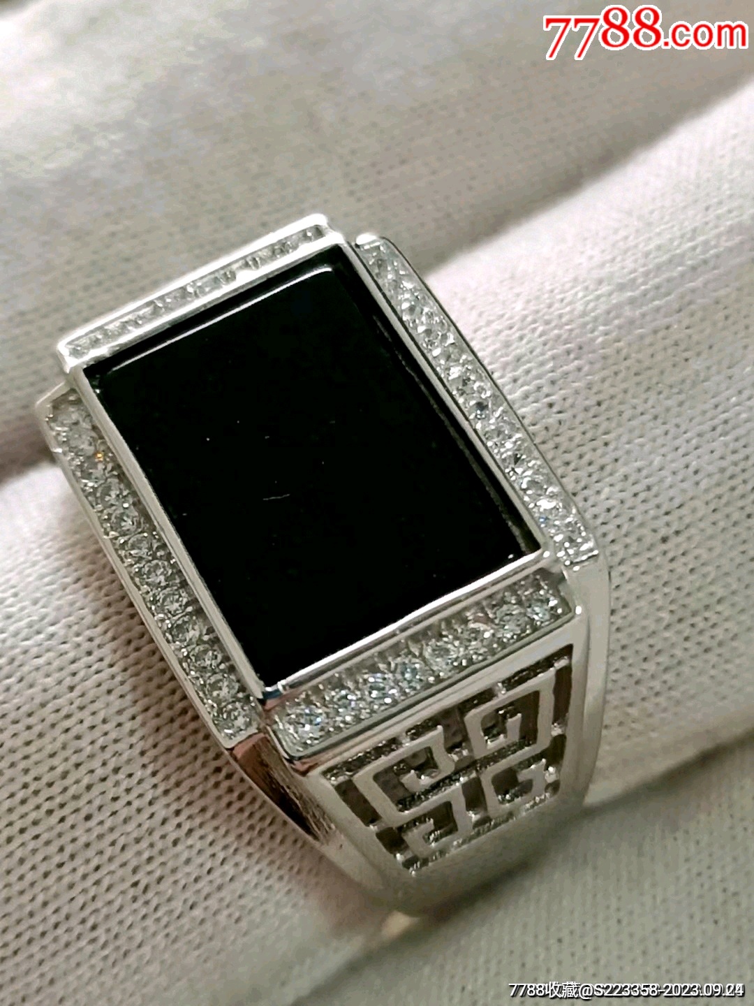 s925纯银镶嵌墨翠男款戒指。活口可以调节大小__【7788收藏__收藏热线】