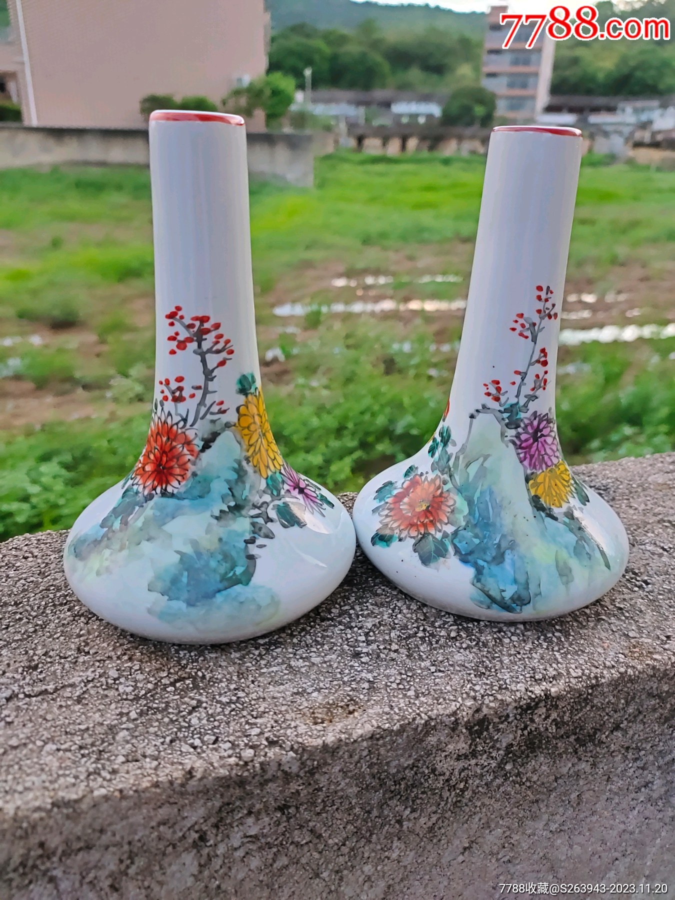手画花瓶两个完整。__【7788收藏__收藏热线】