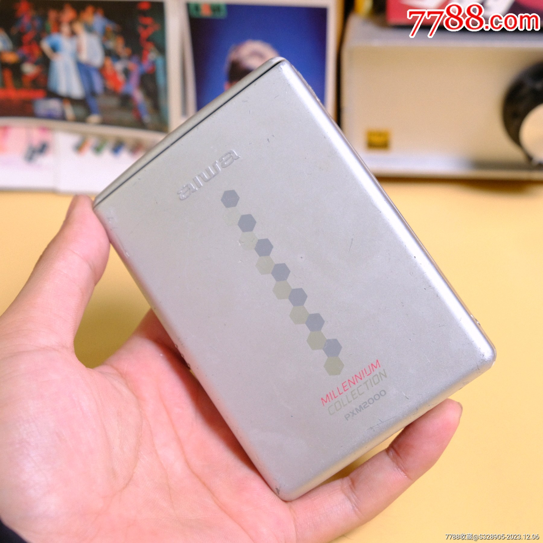 爱华经典型号pXM2000超薄磁带随身听__【7788收藏__收藏热线】